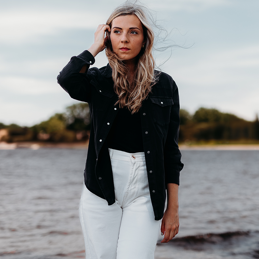 Samantha Ebert - Life 107.1